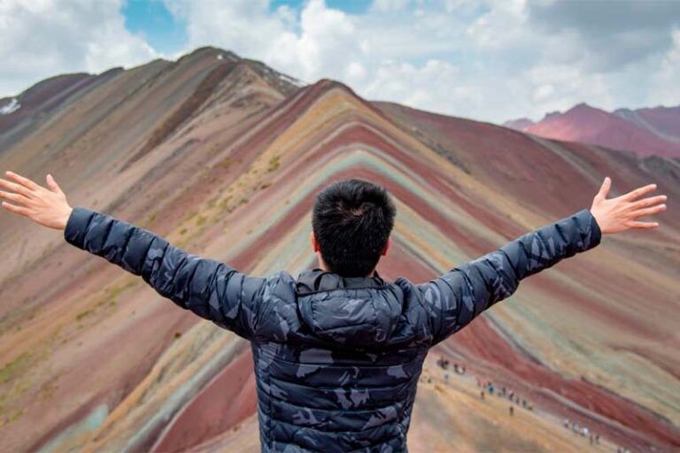 Rainbow Mountain China vs Peru - Big Foot Machu Picchu
